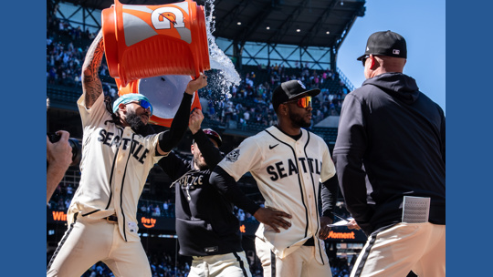 Even without Cal Raleigh, the Mariners have used power and pitching to ...