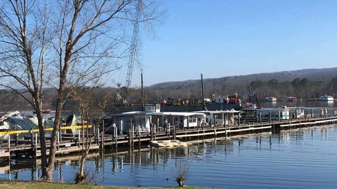 4 children among the 8 killed in deadly dock fire in Alabama | khou.com