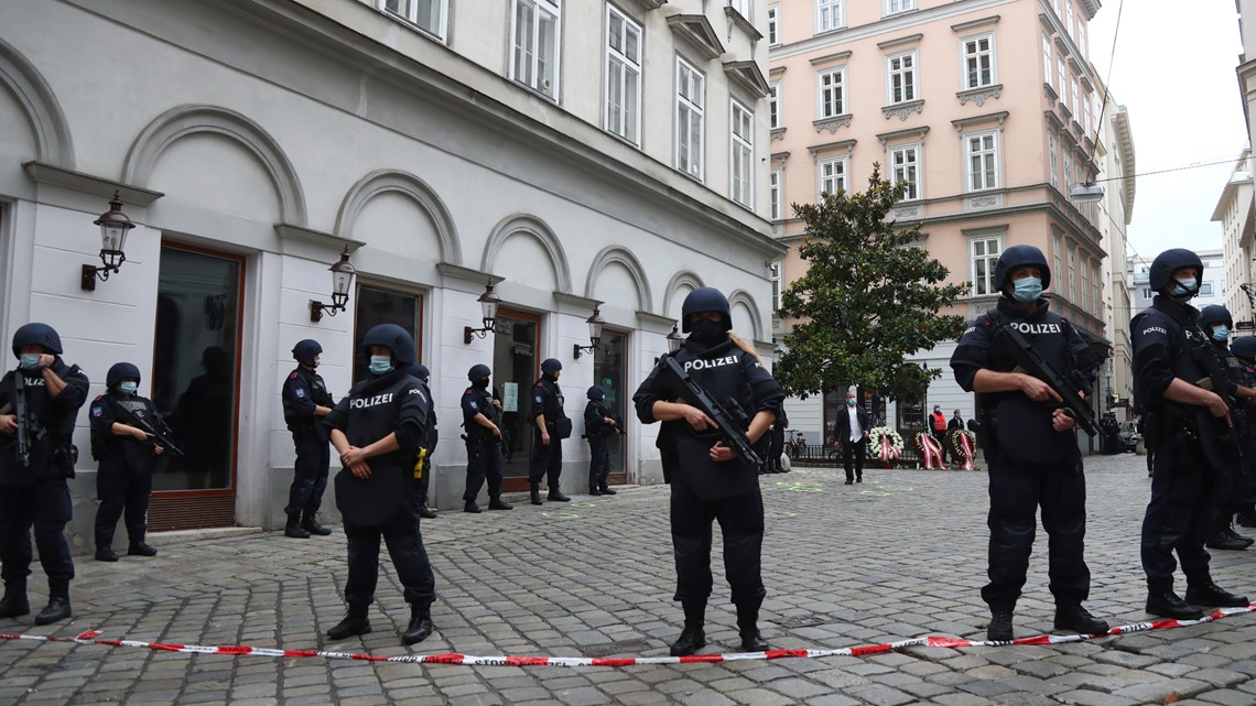 Several shot in terror attacks at 6 locations in Vienna | khou.com