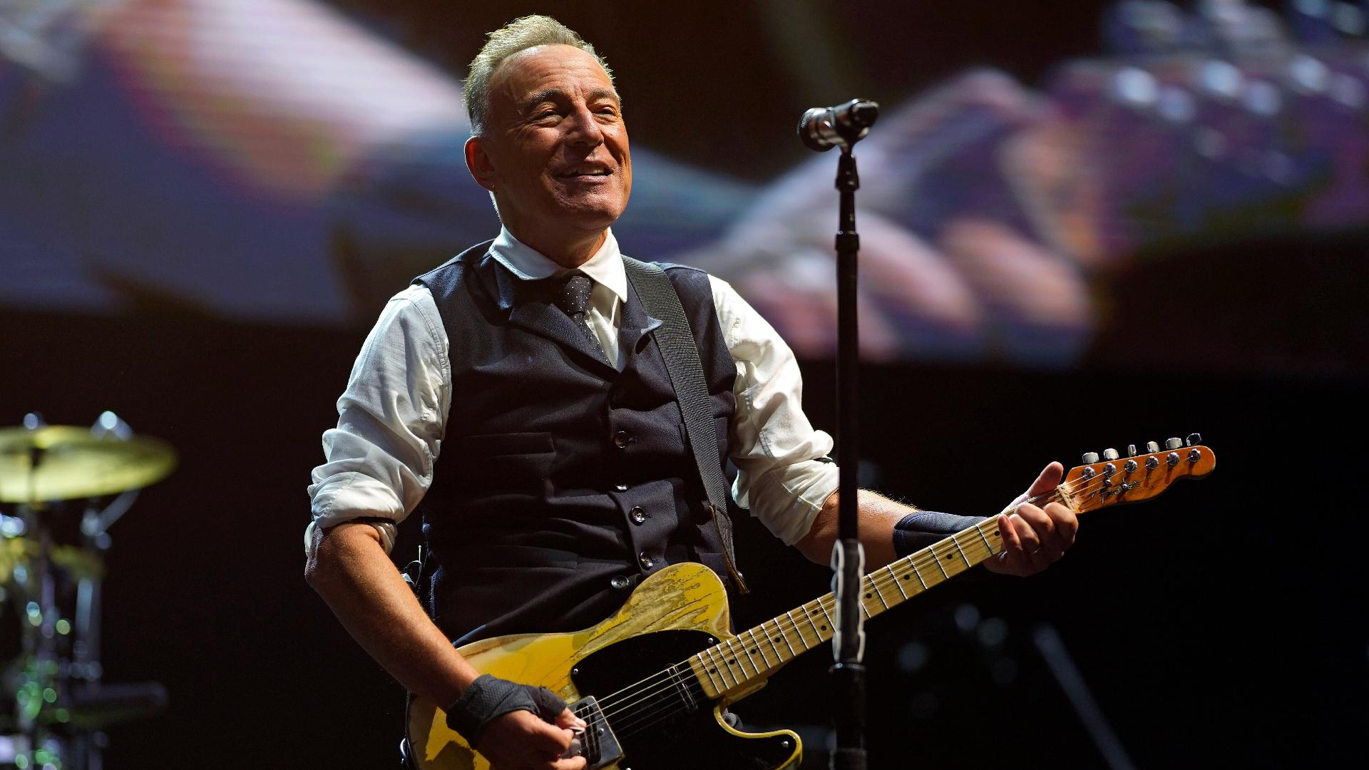 Bruce Springsteen announces 2026 ‘Land of Hope and Dreams’ tour | khou.com