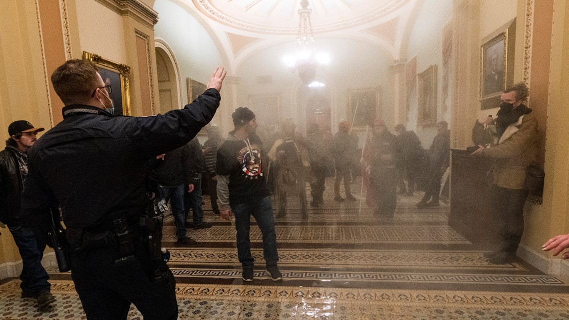 Capitol police were warned armed mob would target Congress | khou.com