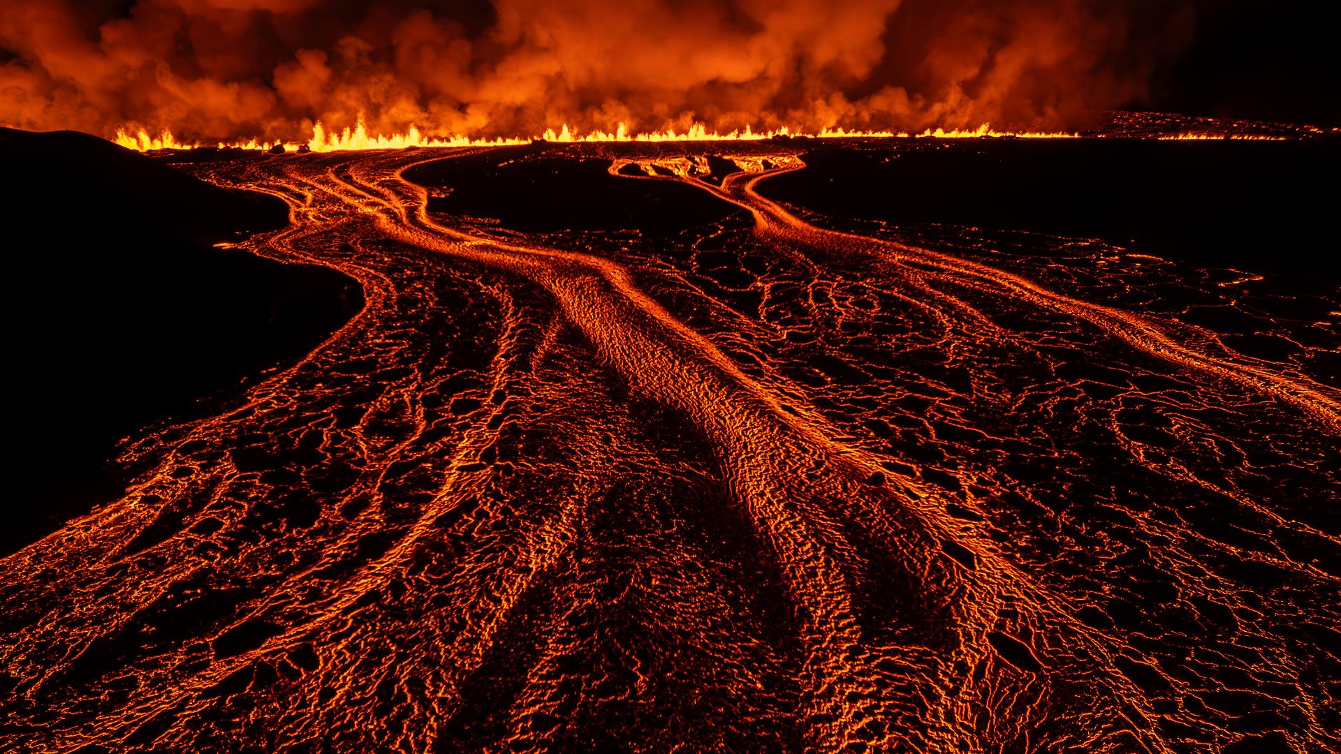 Iceland volcano erupts for 7th time in the past year | khou.com