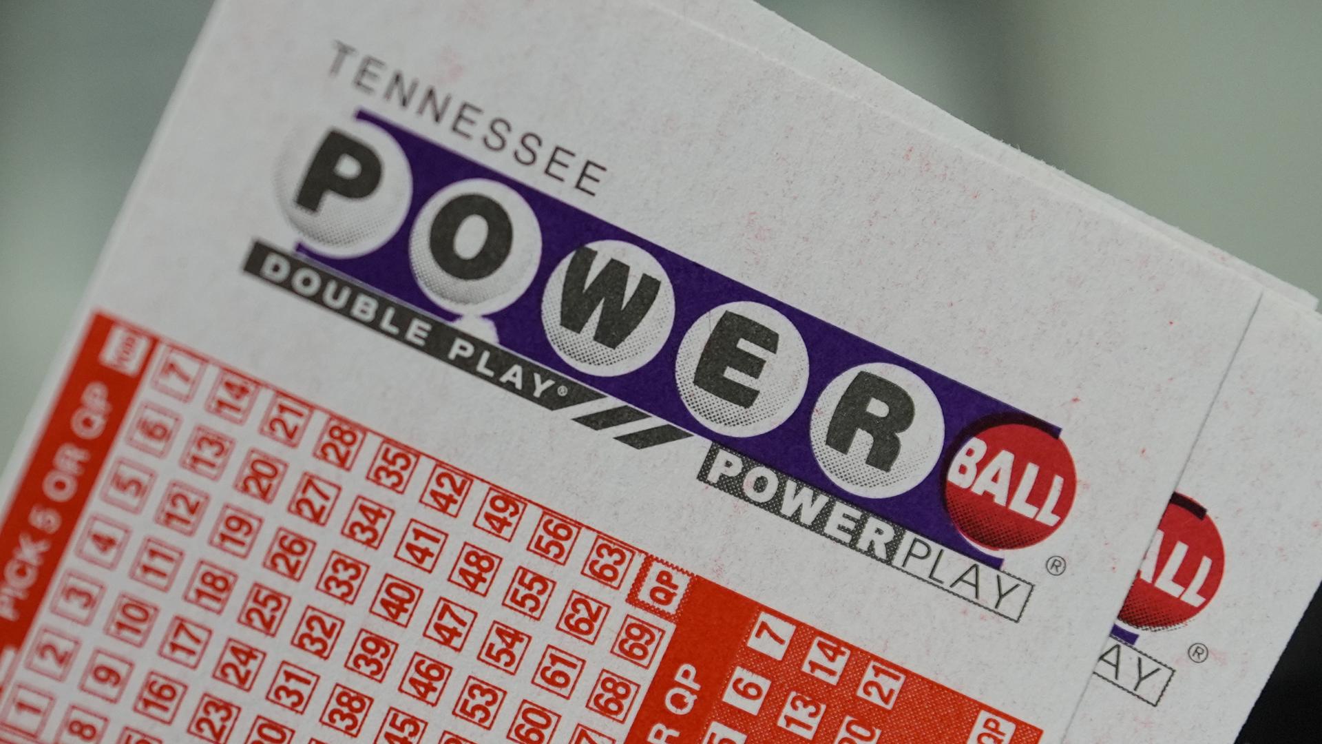 Powerball jackpot climbs to $1.6B. See where it ranks among the biggest ...