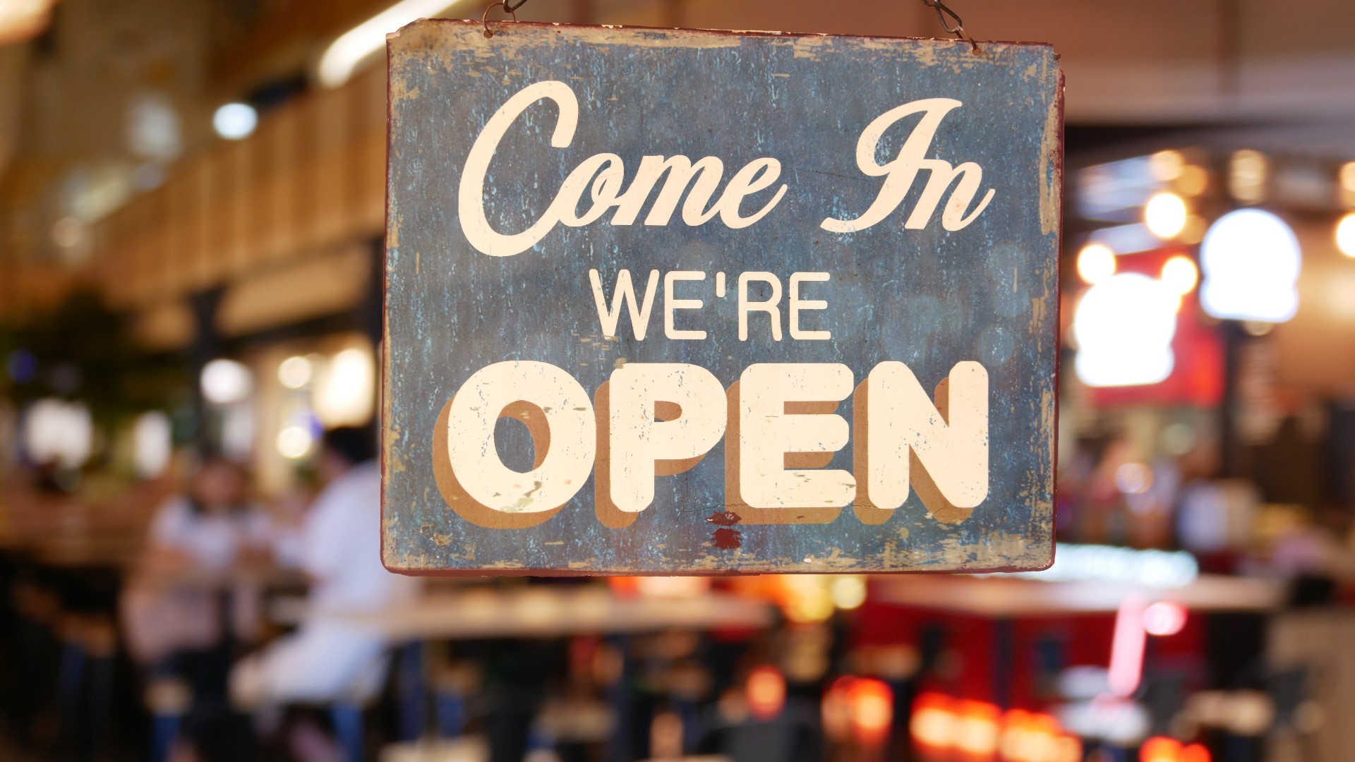 These stores and restaurants will be open on Christmas Day 2025 | khou.com