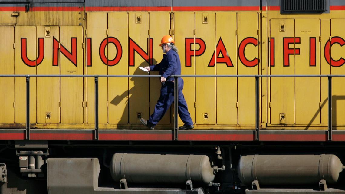 Trump fires STB member before major railroad merger decision | khou.com