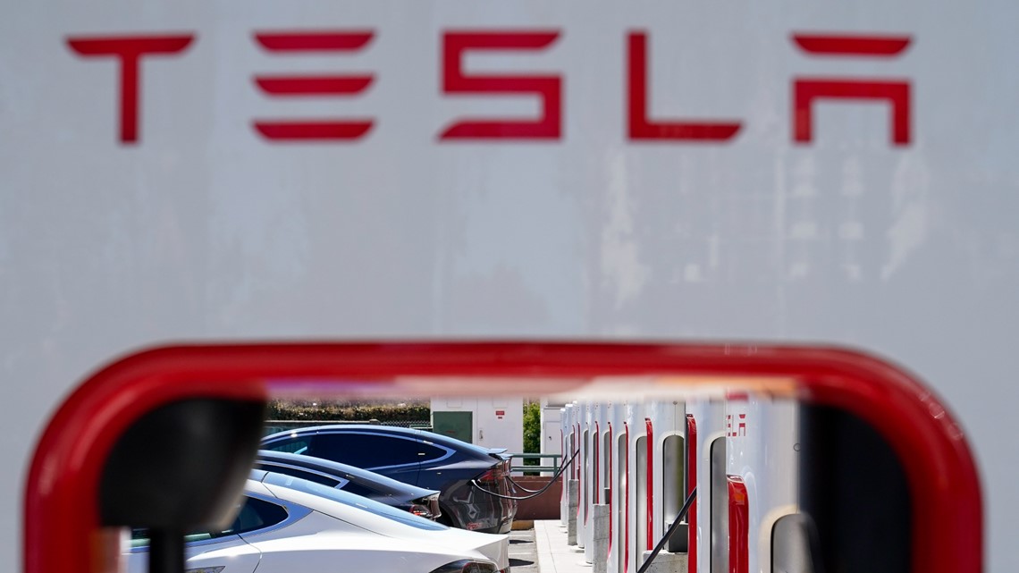 Thieves are targeting EV charging cables for copper wire | khou.com