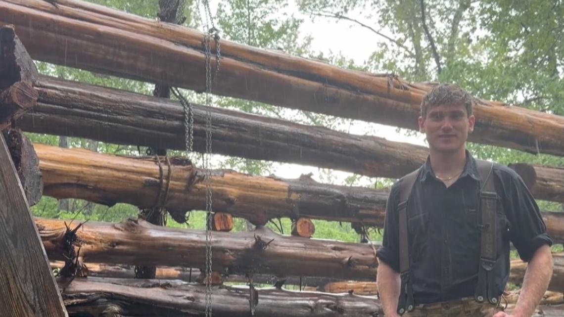 Texan student building log cabin by hand to experience how 'early ...