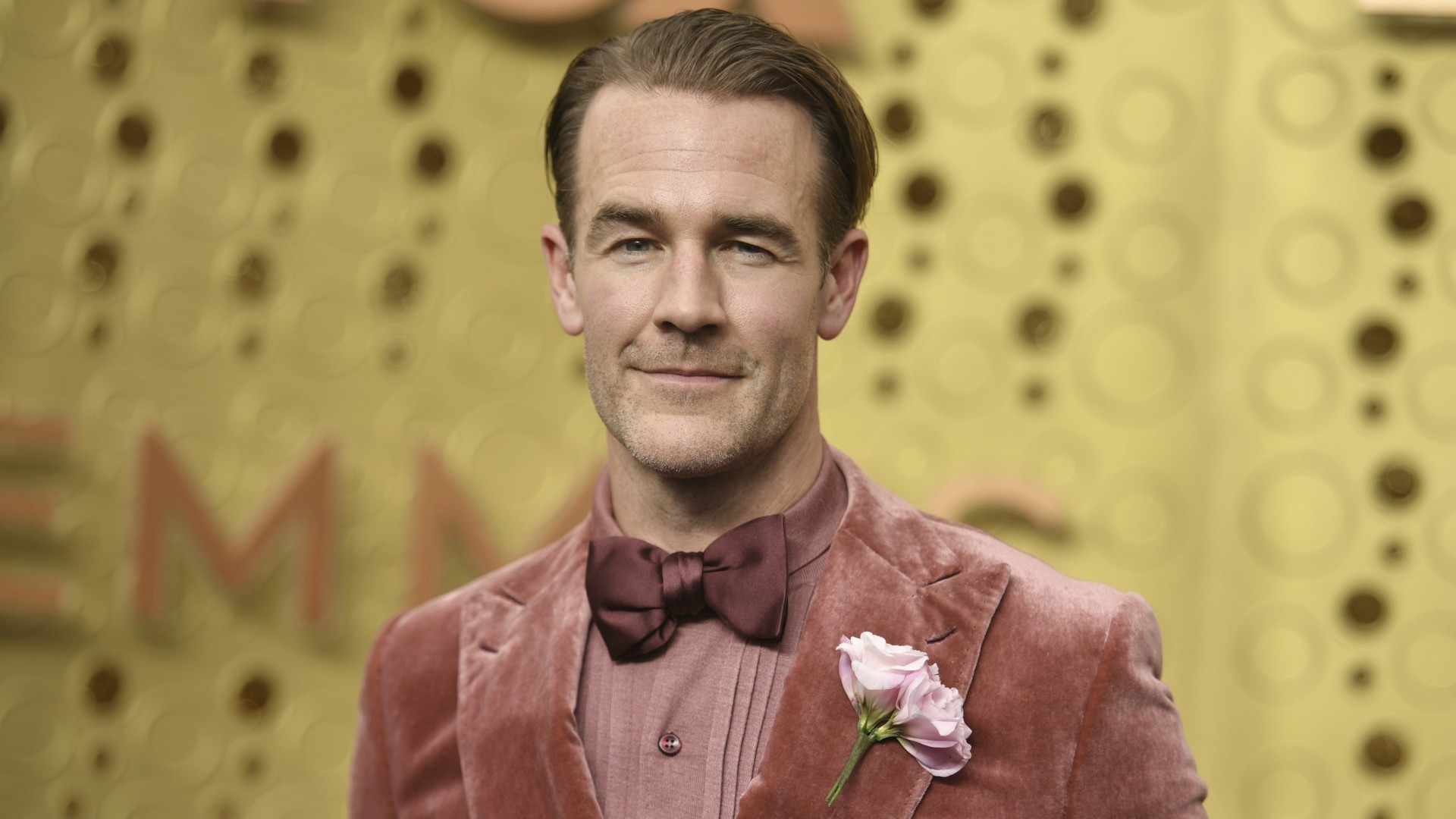 James Van Der Beek dead at 48 following cancer battle | khou.com