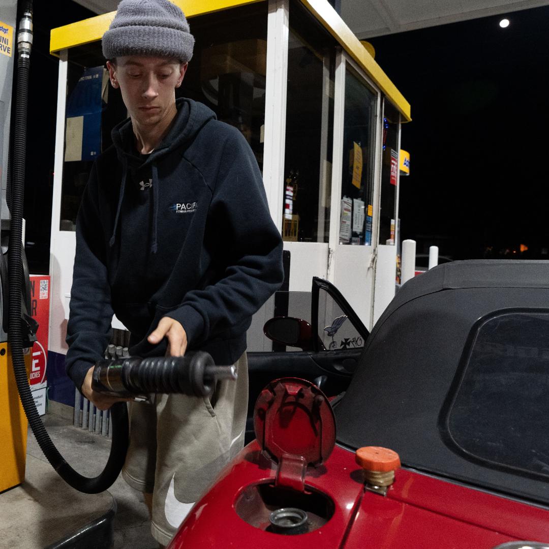 6 states have gas prices over $5 a gallon as fuel costs continue to ...