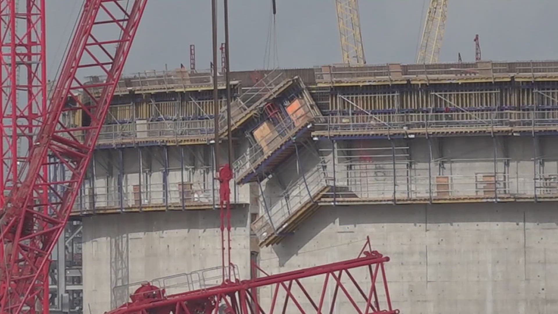 Bechtel unveils safety reforms after Port Arthur LNG scaffold collapse | khou.com