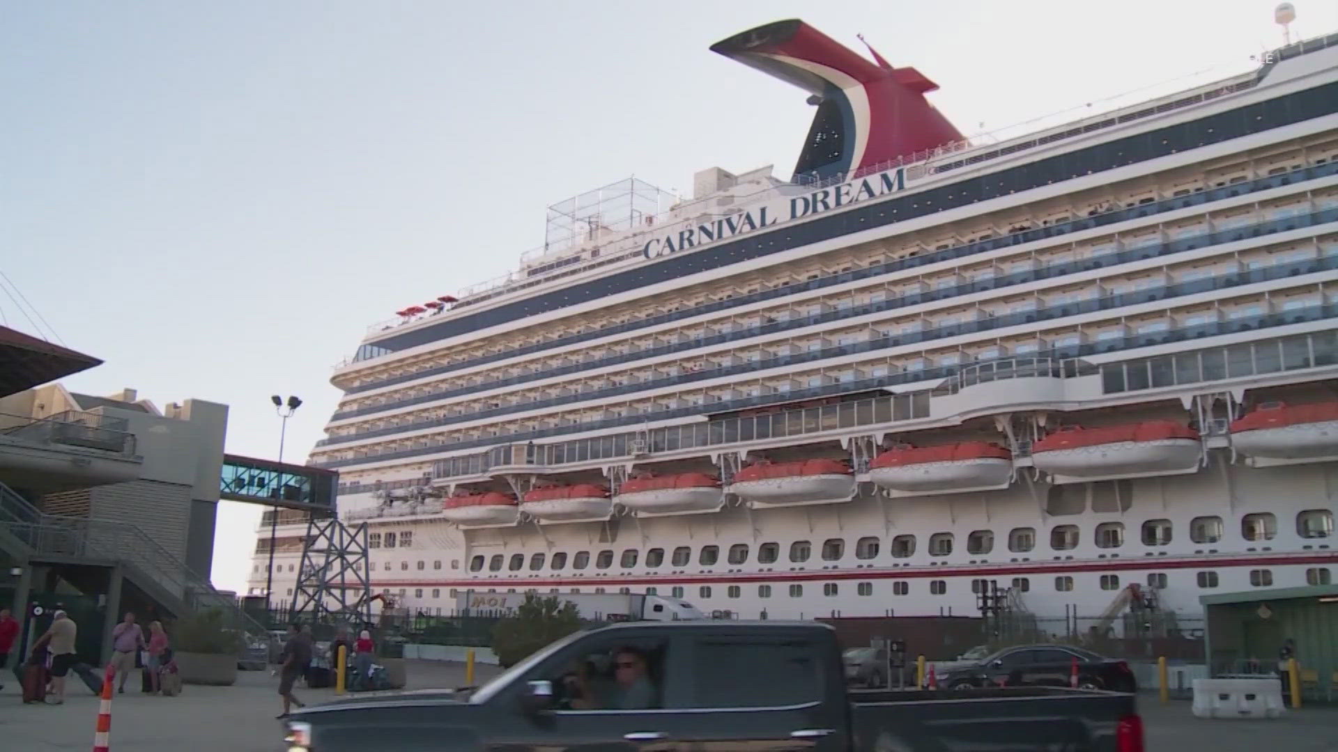 Cruise passenger died of natural causes, Carnival states | khou.com