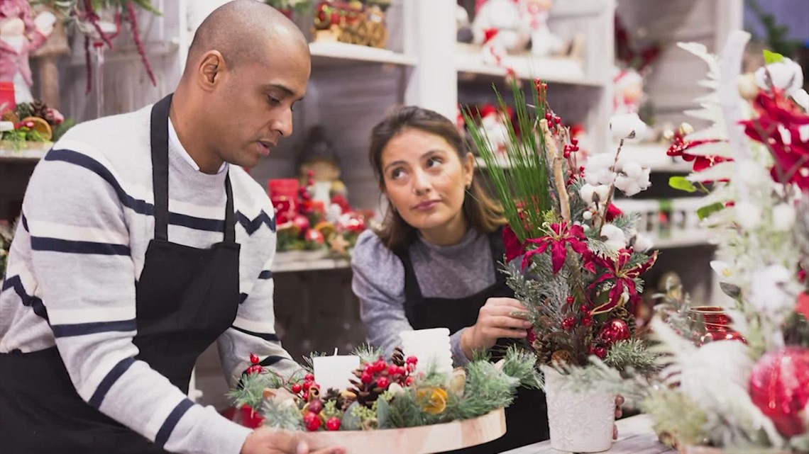 Holiday workers hard to find for Amazon, Walmart, other retailers ...