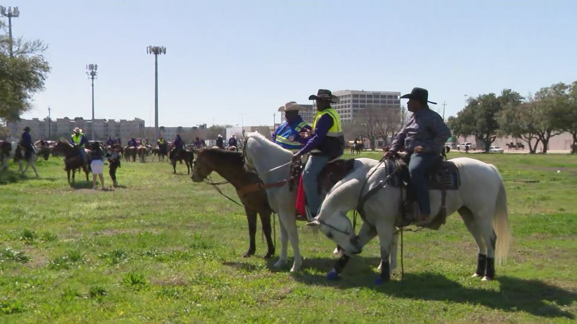 Trail riders arrive in Houston ahead of rodeo | khou.com