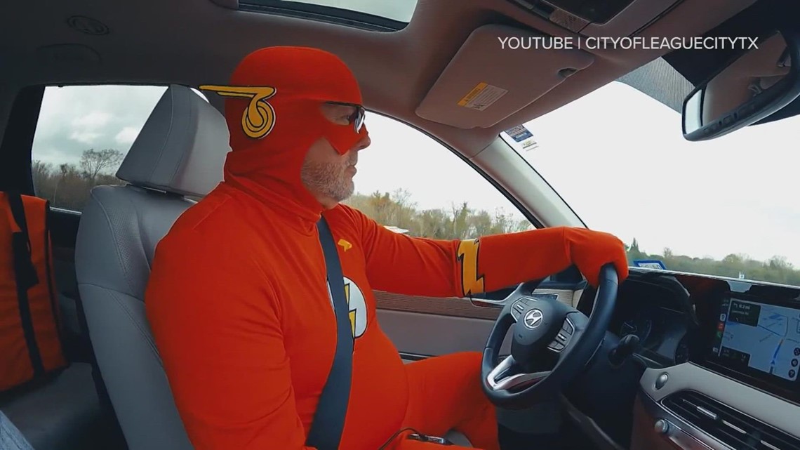 Delivery driver spices up gig by wearing superhero costume | khou.com