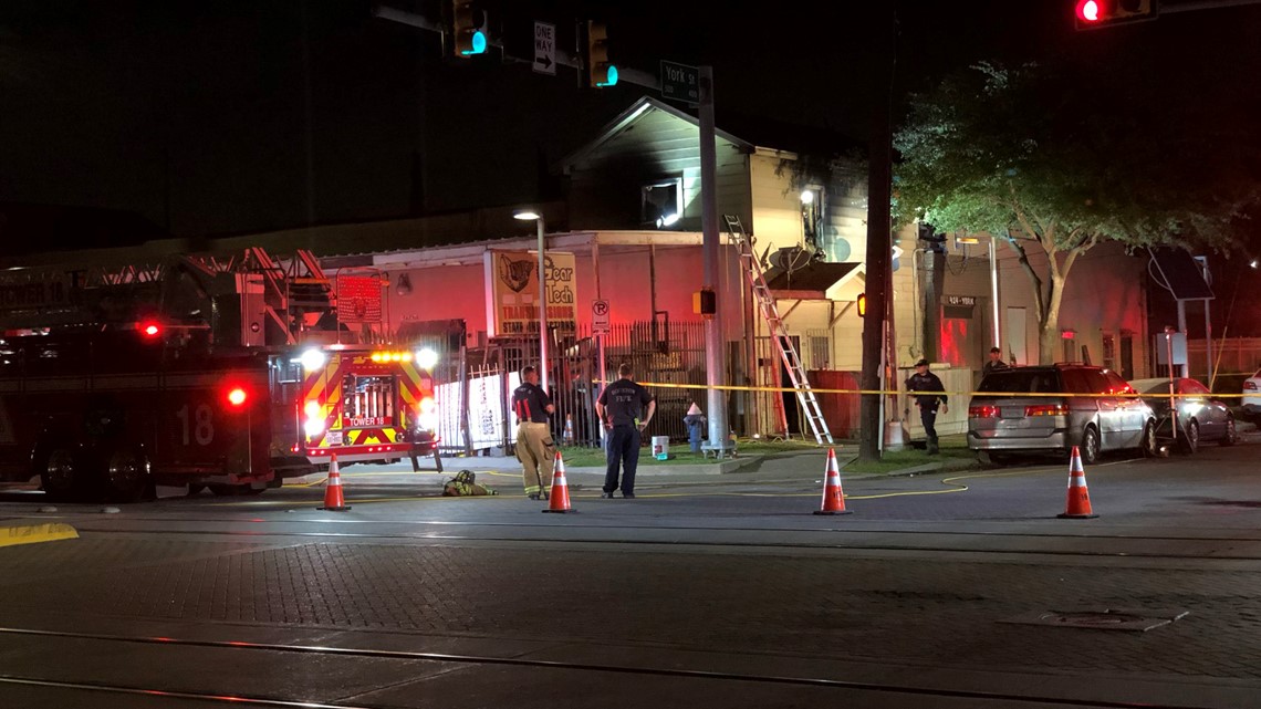 1 dead in Second Ward house fire | khou.com