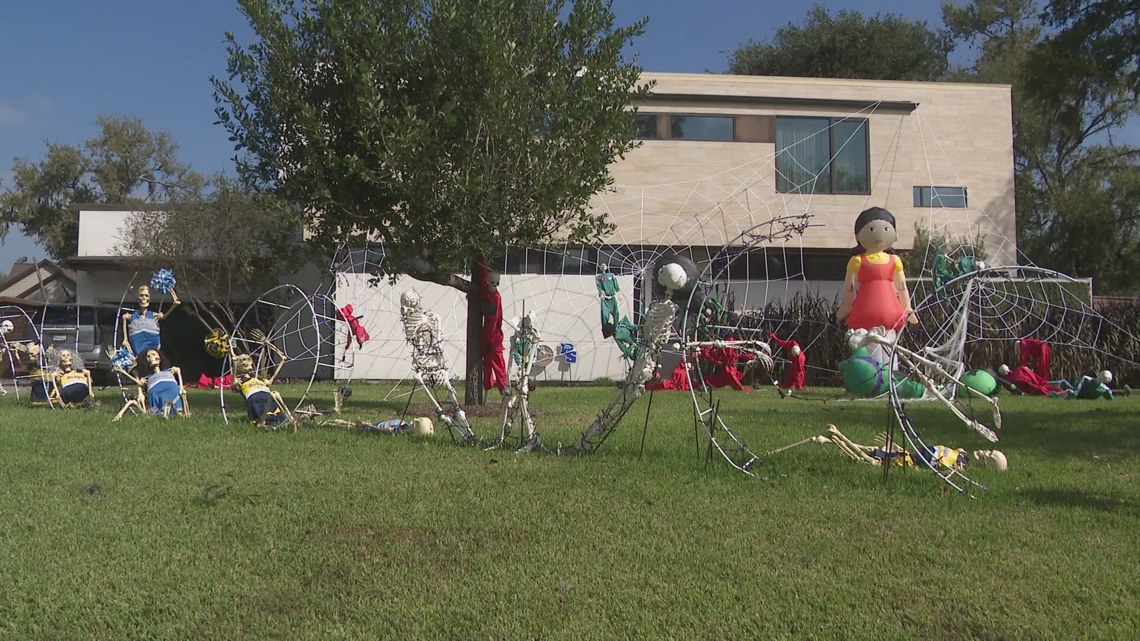 Halloween skeleton stolen from Houston yard, thieves caught on camera ...