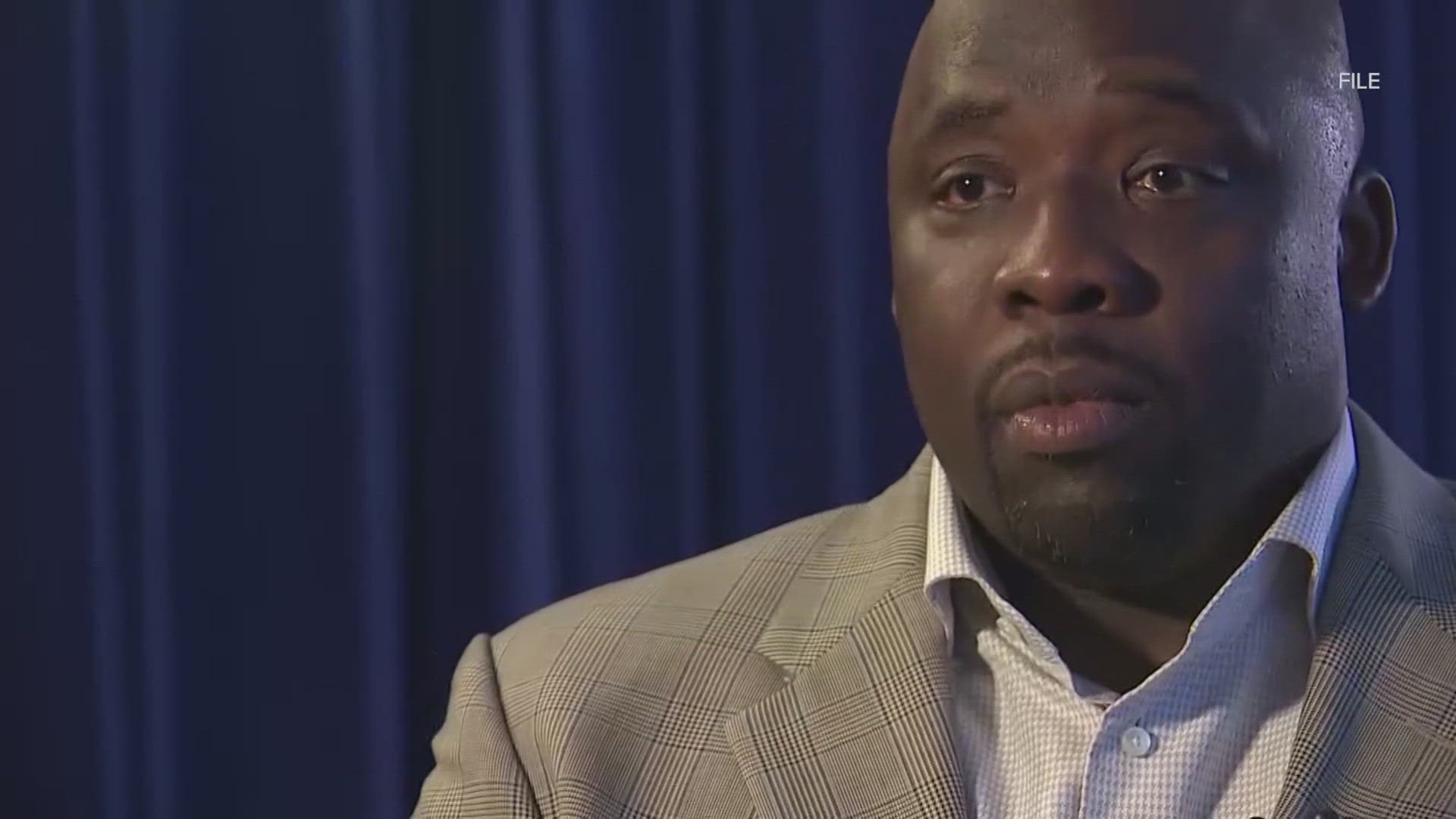 Trial begins for former HISD COO accused in public corruption case ...