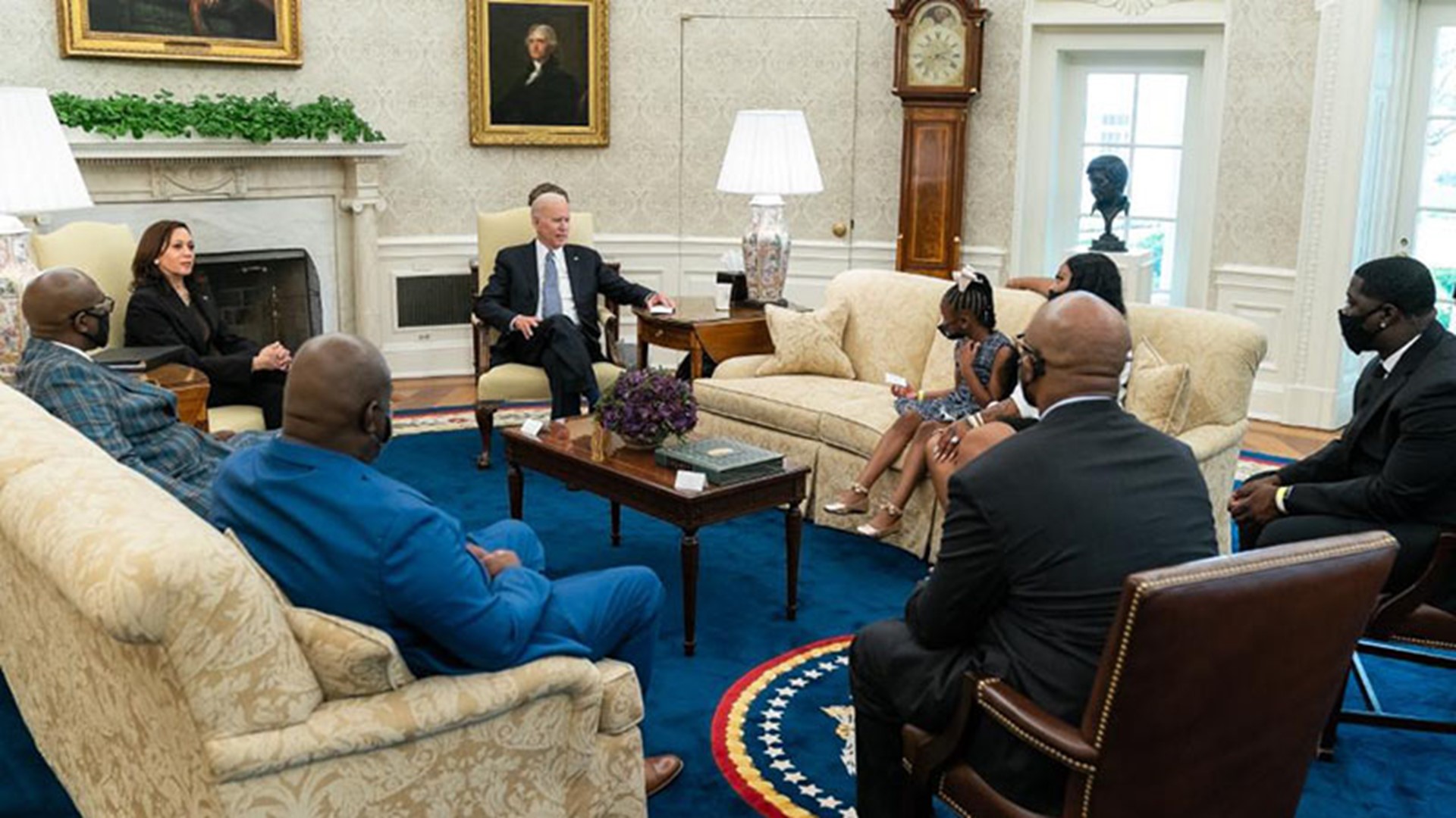 Photos: George Floyd's Family at White House, Capitol | khou.com