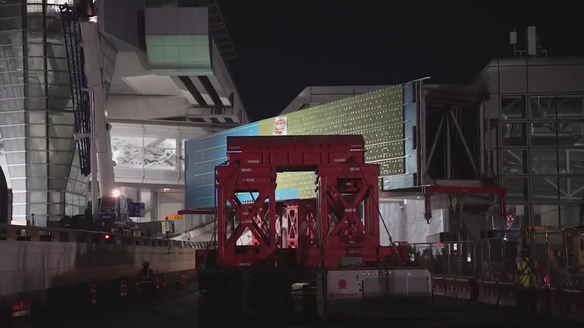 Baggage bridge construction complete at Bush Airport | khou.com