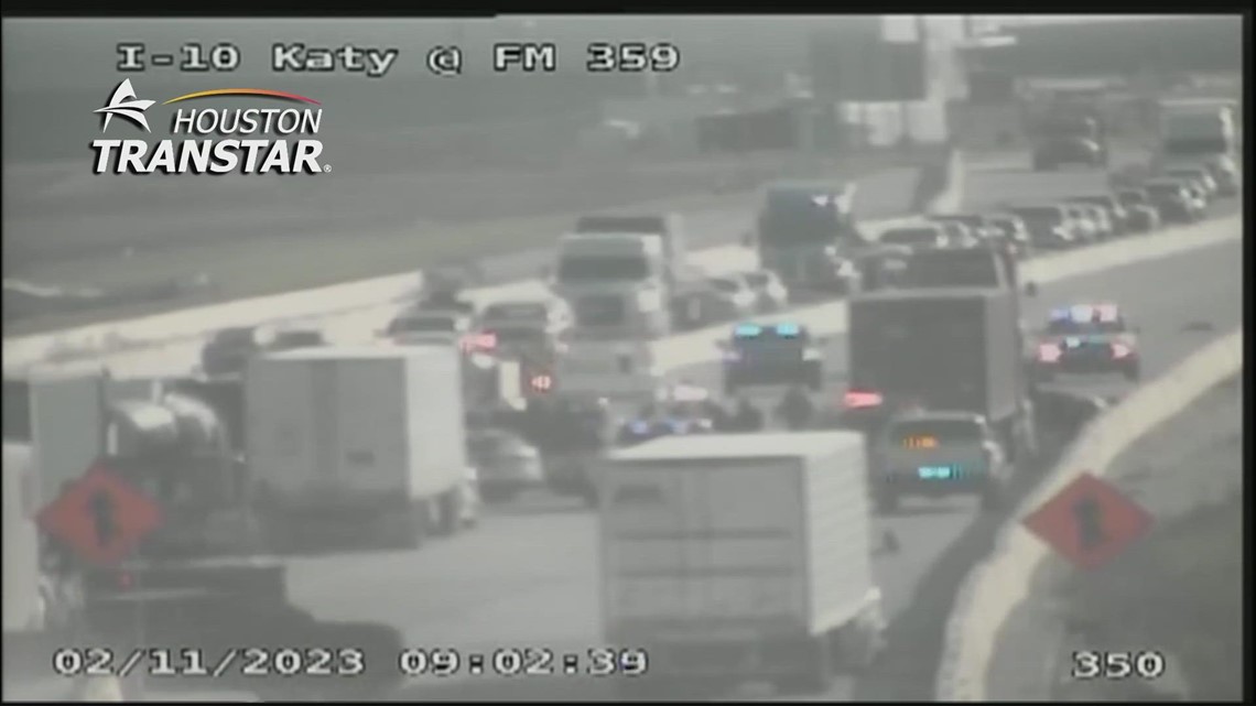 Deadly crash shuts down eastbound I-10 | Houston, Texas traffic | khou.com