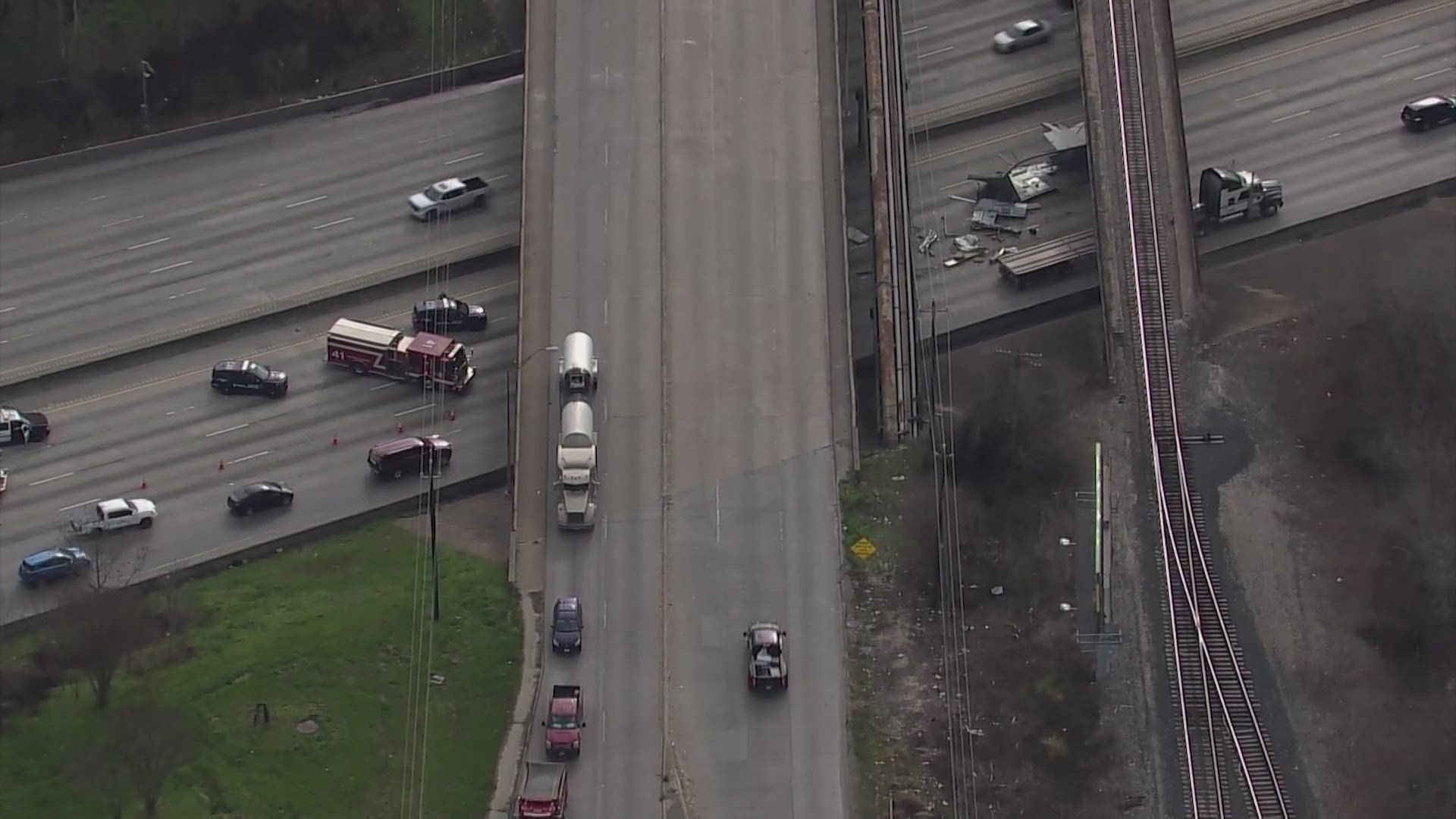 Houston, Texas traffic: Crash on East Loop at Clinton | khou.com