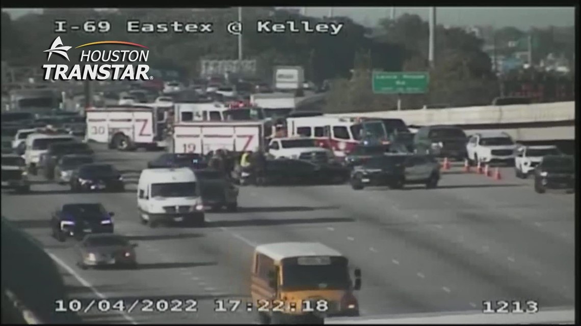 Houston traffic: I-69 Eastex Freeway closed near North Loop | khou.com