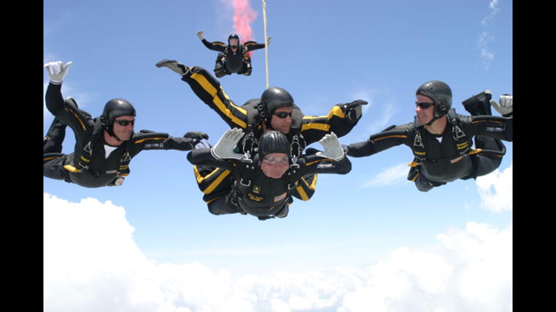 Photos: President Bush skydives for 80th, 90th birthdays | khou.com