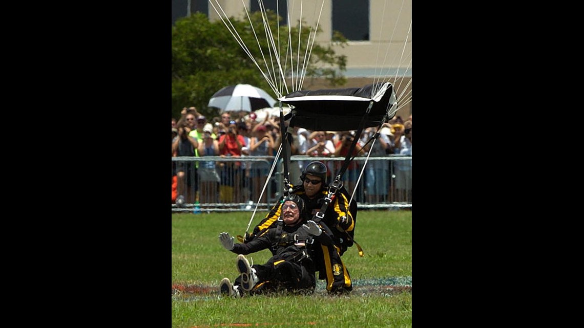 Photos: President Bush skydives for 80th, 90th birthdays | khou.com