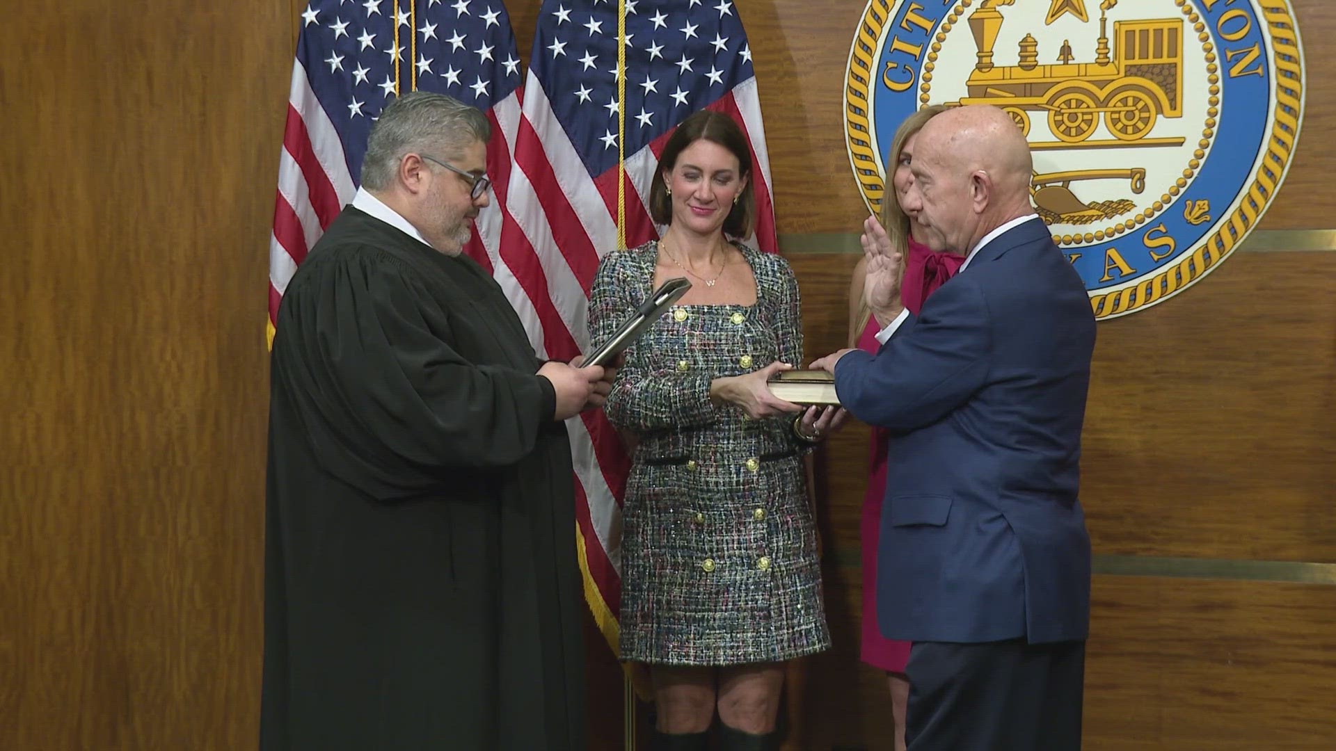 John Whitmire sworn in as 63rd Houston mayor on New Year’s Day | khou.com