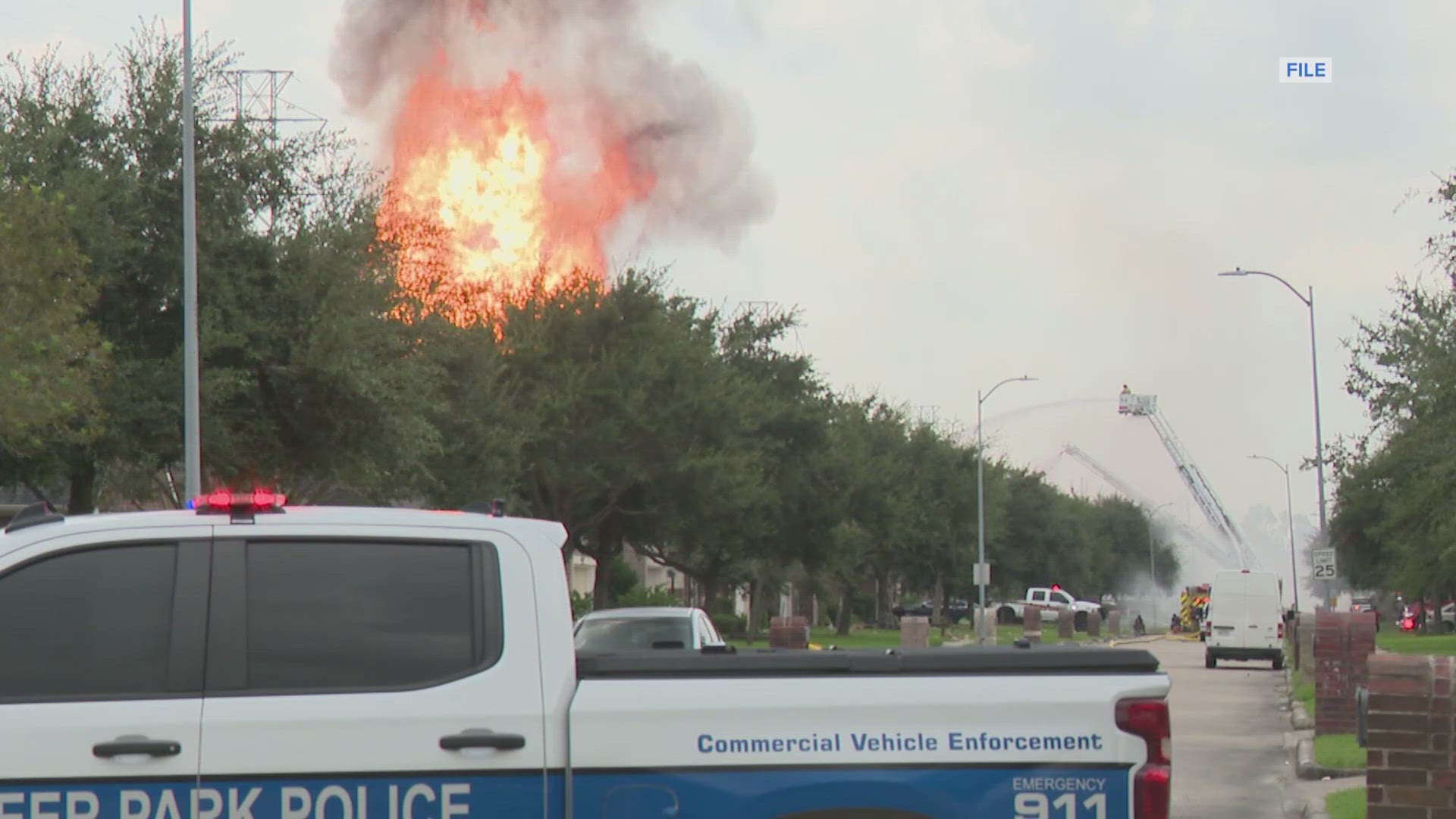 Report clears pipeline company after explosion in Deer Park | khou.com
