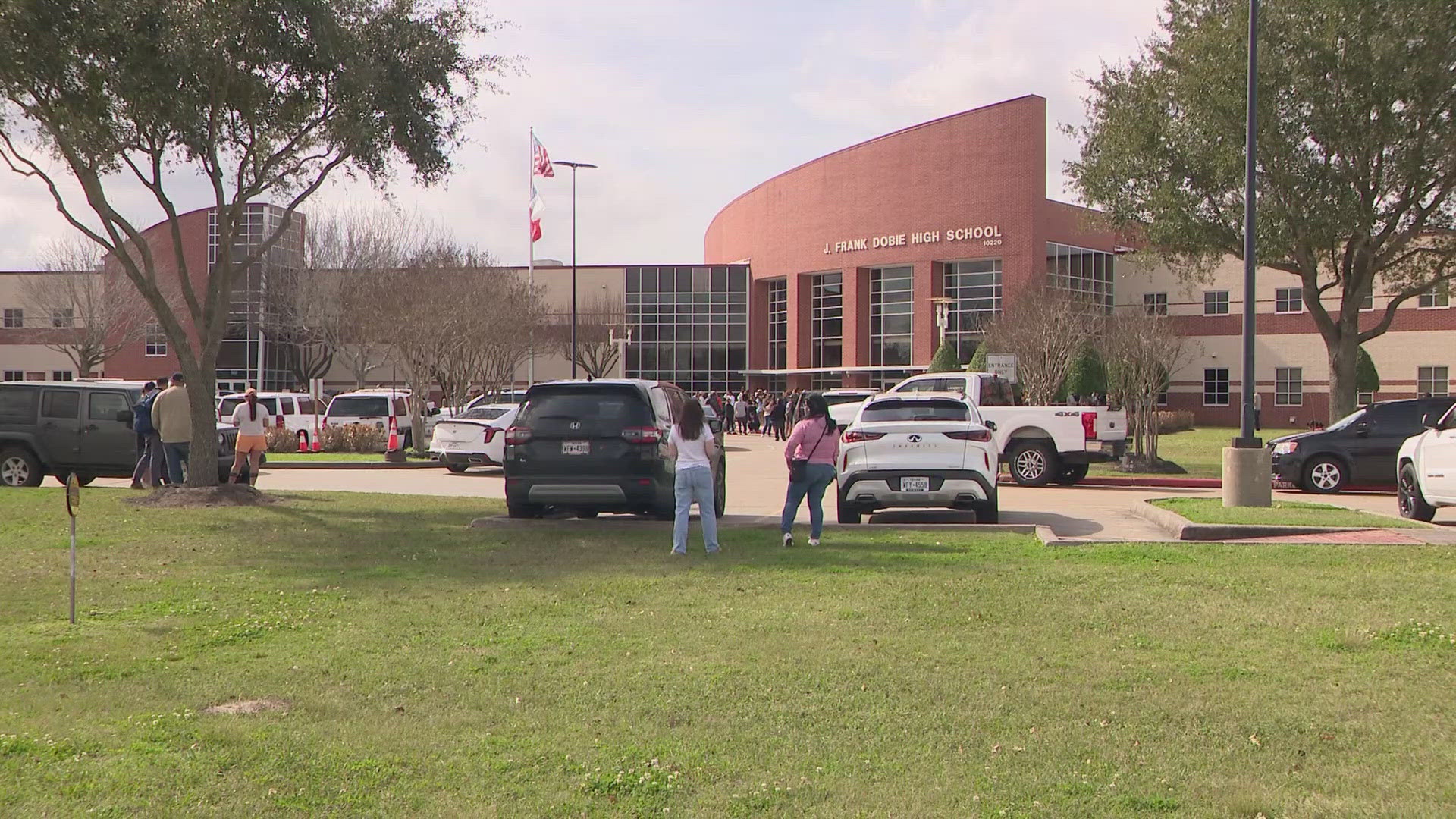 No weapons found after report led to lockdown at Pasadena ISD high ...