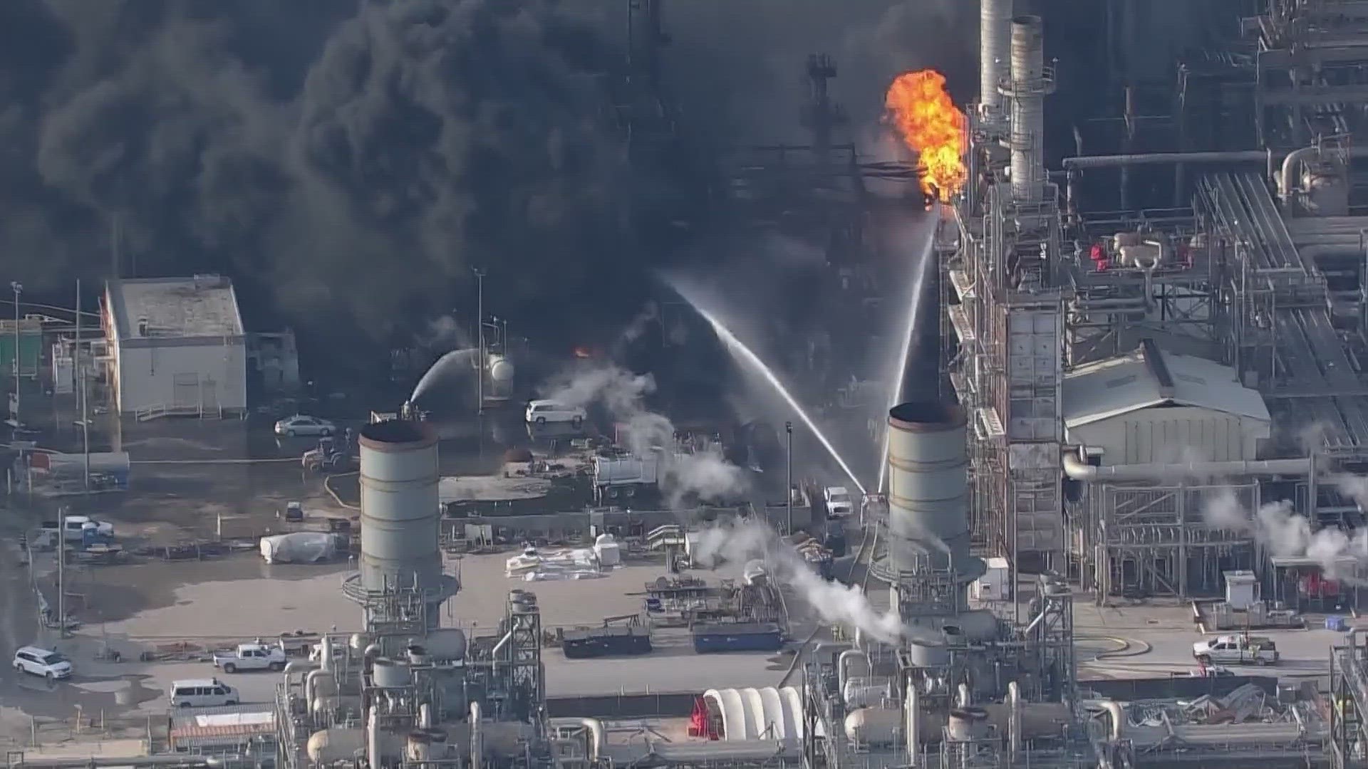 Lawsuit filed after Shell chemical plant fire in Deer Park, Texas ...