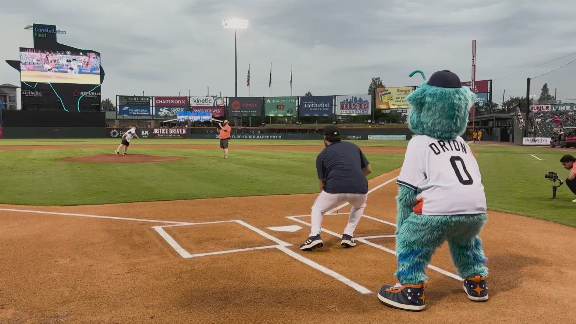 MD Anderson hosts New Orleans-themed prom for cancer patients | khou.com