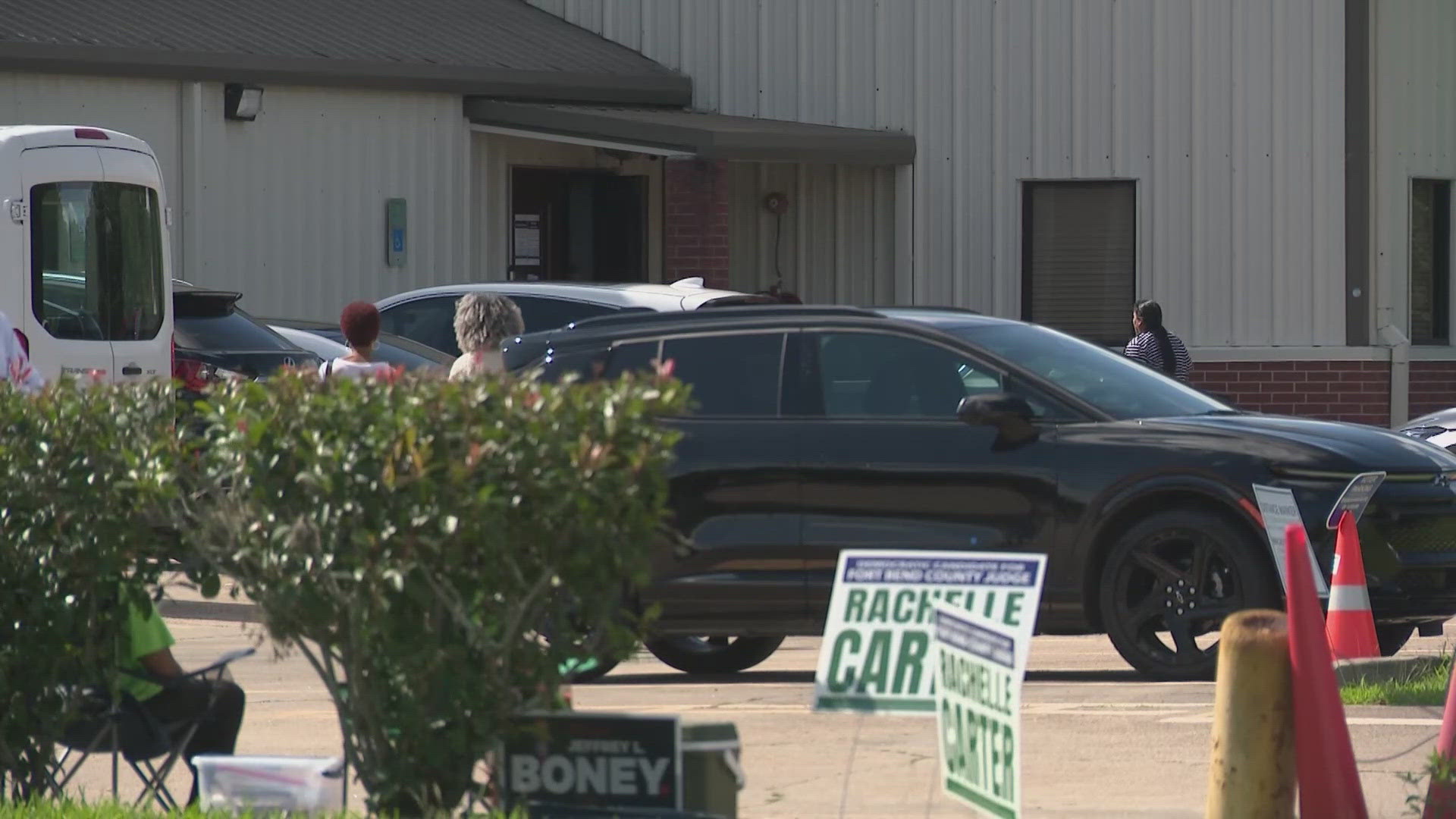 Issues at polling locations in Fort Bend County leave some residents ...