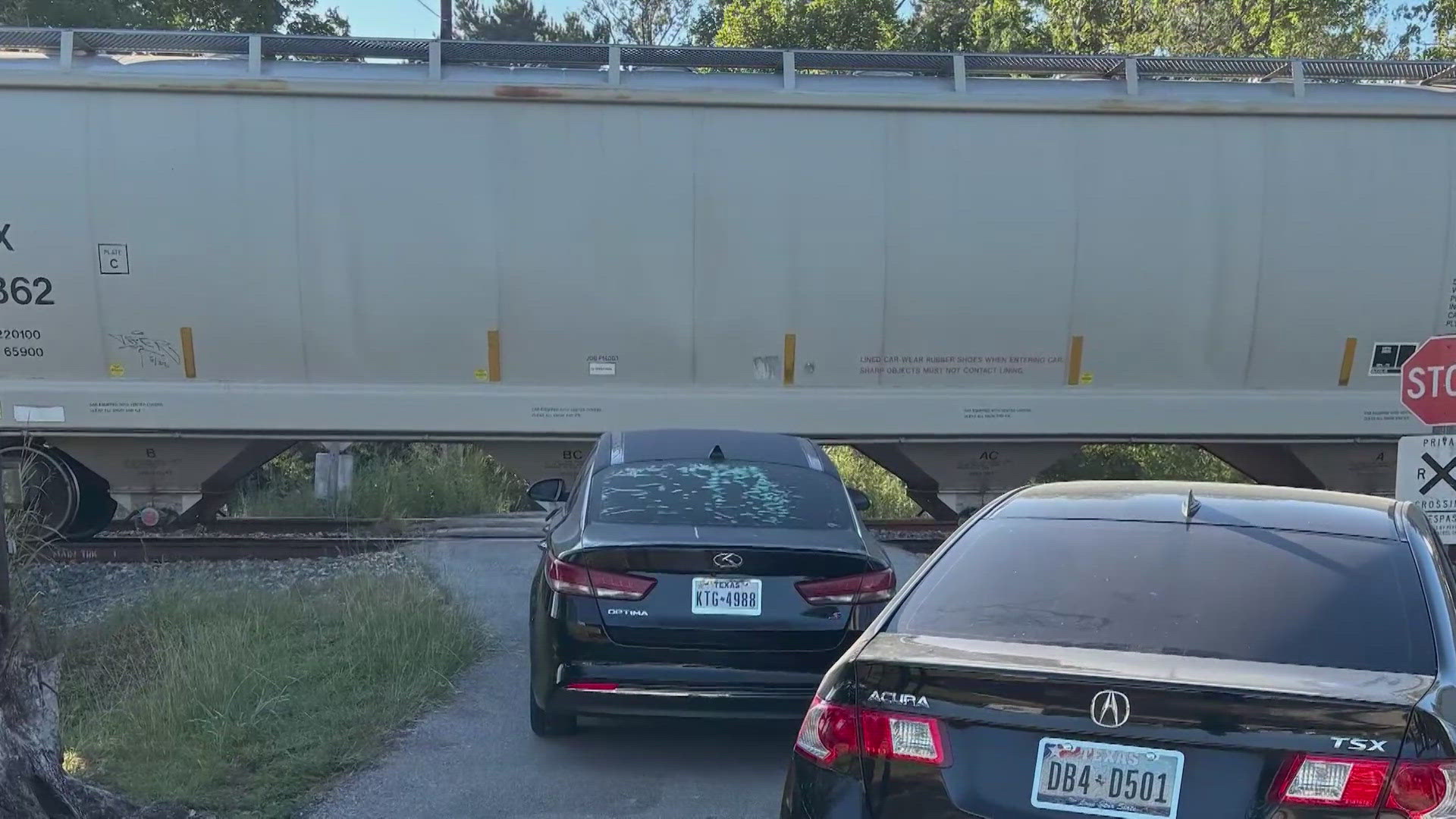 Crosby woman seeks help after hours-long train block | khou.com