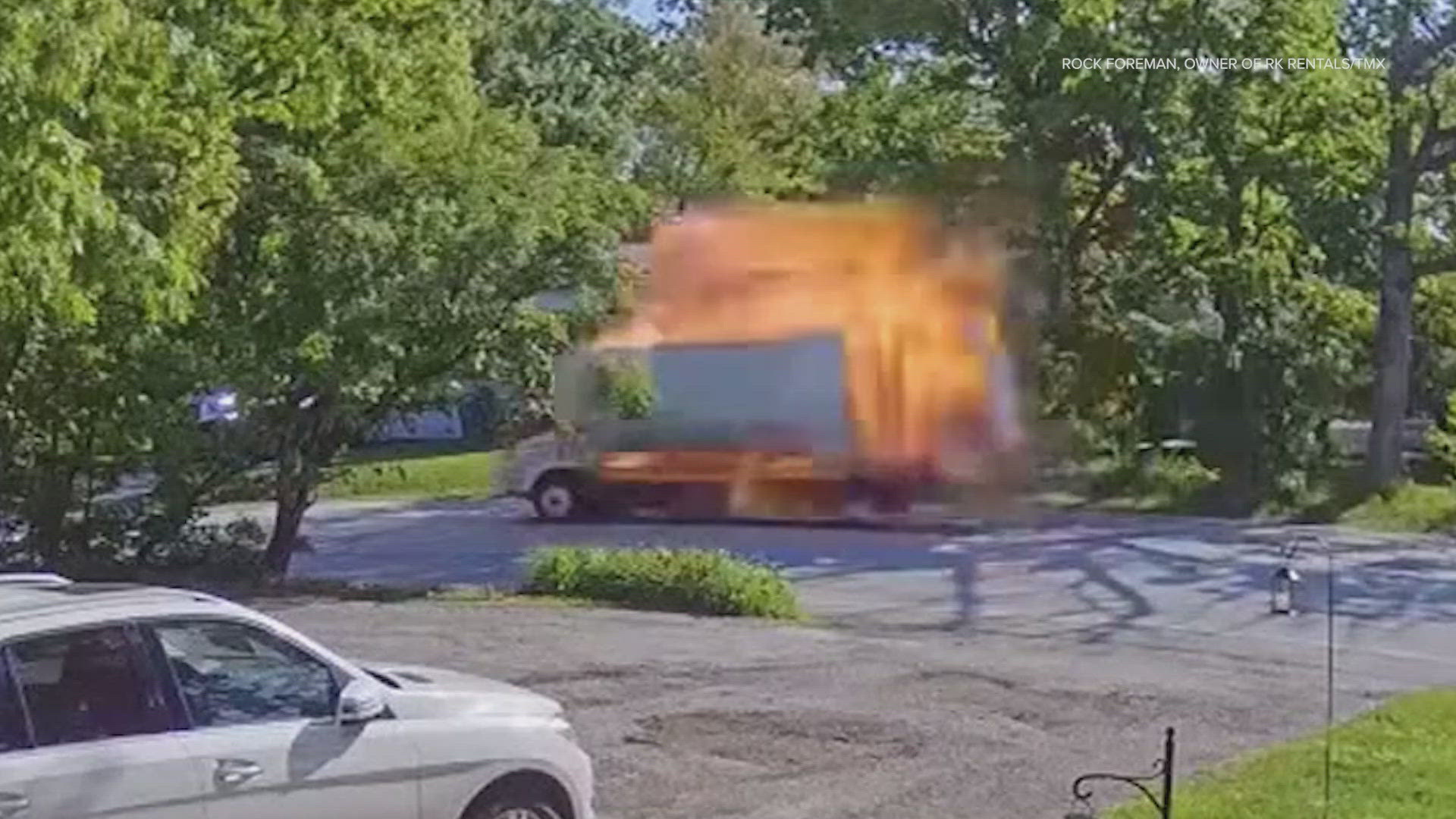 Box truck explodes in Chicago suburb | khou.com