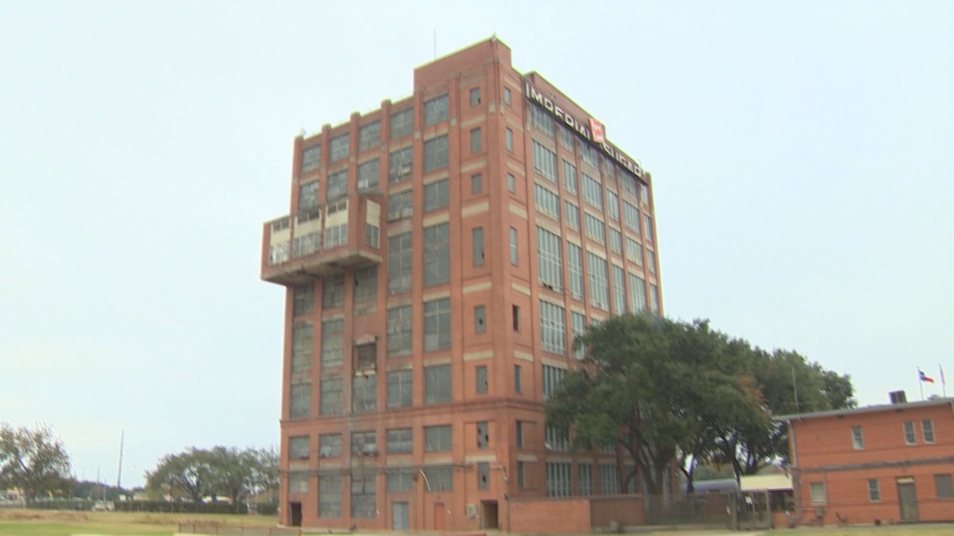 Sugar Land's Imperial Sugar char house could get new owners | khou.com
