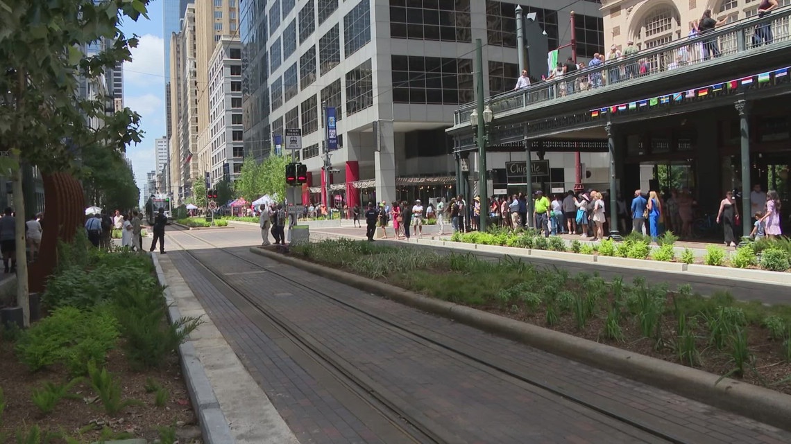 Main Street Promenade opens as Houston prepares for World Cup crowds ...