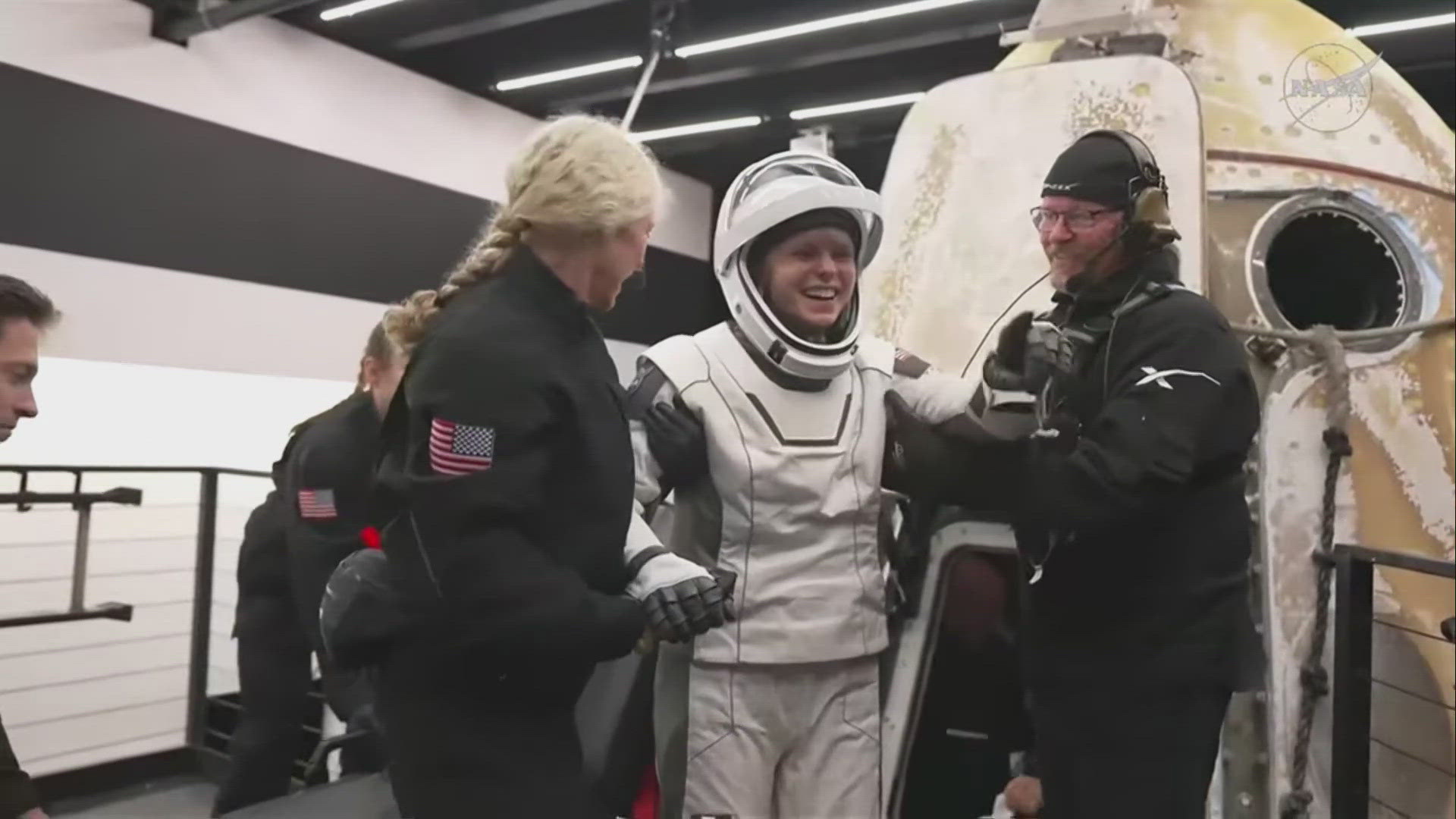 SpaceX Dragon splashdown near San Diego, crew taken for medical ...