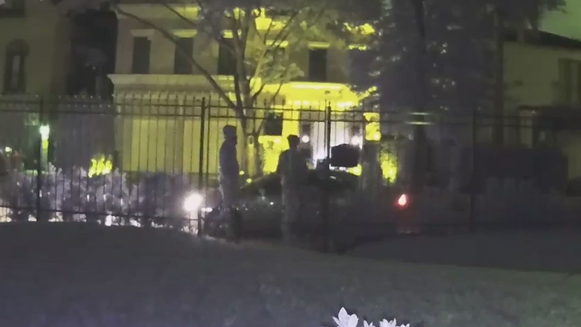 Video Shows Houston Pizza Delivery Driver Robbed At Gunpoint Carjacked