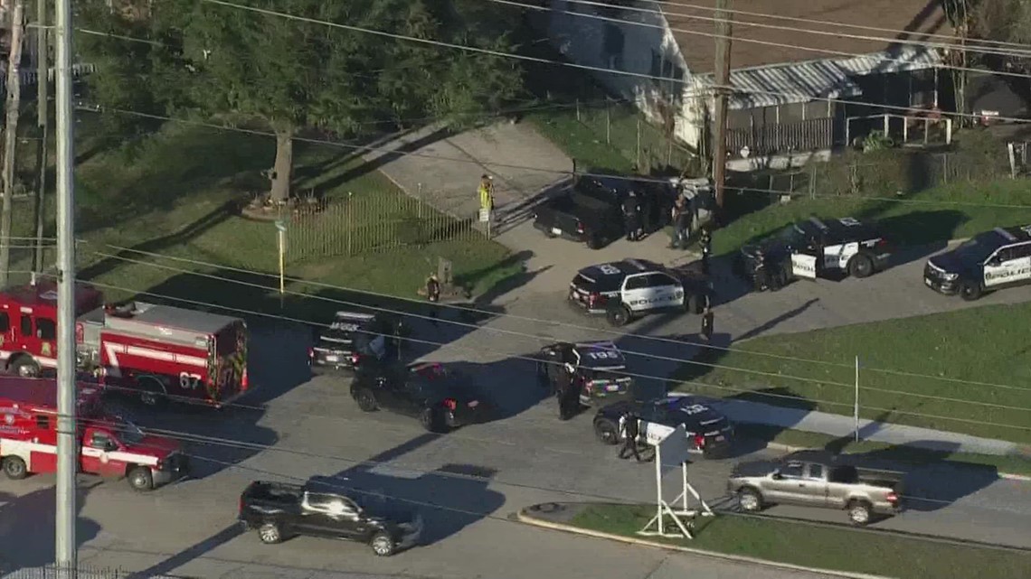 1 in custody after high-speed chase ends in NW Houston | khou.com
