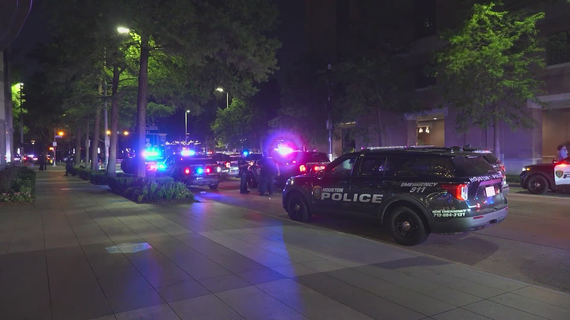 Grand jury issues 106 indictments in Waco shootout | khou.com