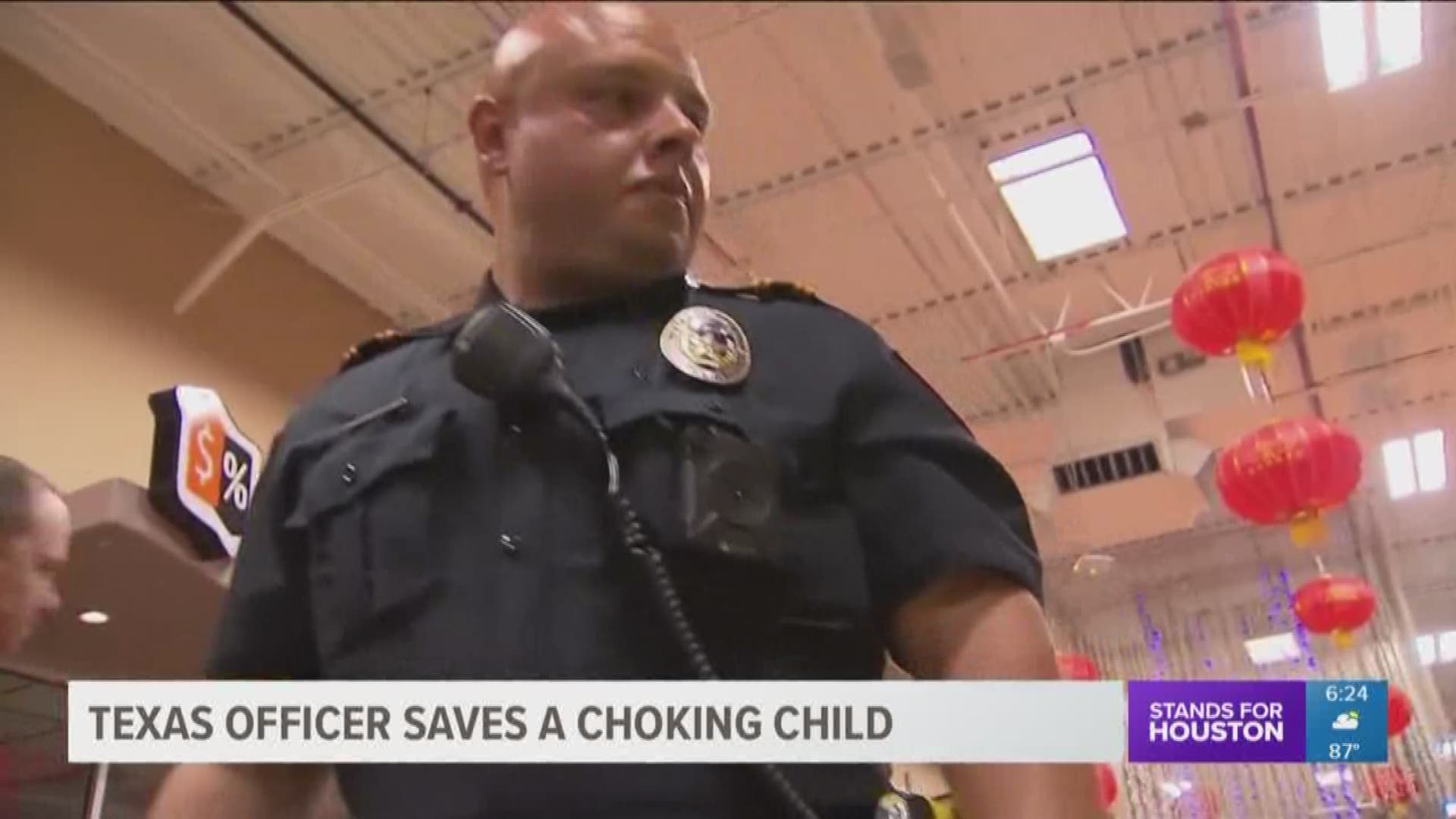 Texas officer saves choking toddler | khou.com