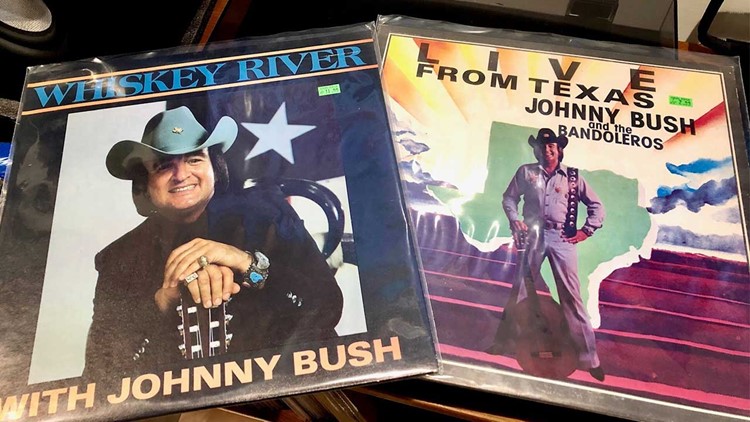 Johnny Bush dies with friends and family by side | khou.com