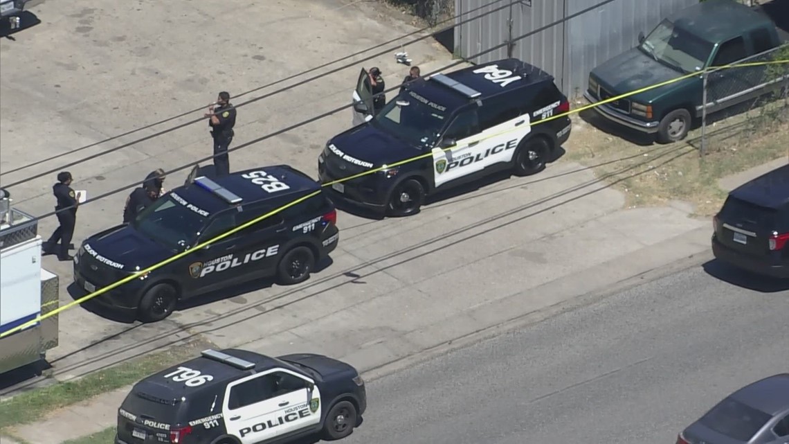 Business owner kills 2 robbers near Wayside | Houston, TX crime | khou.com