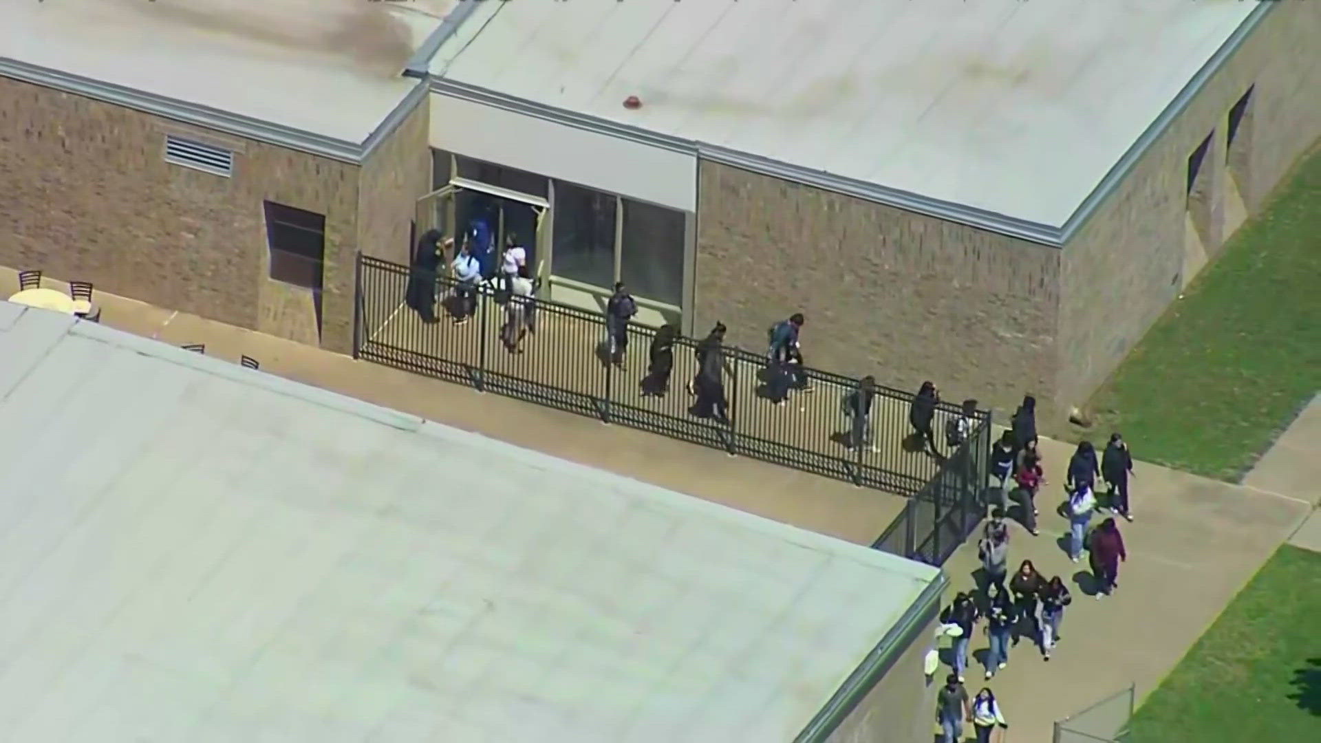 Dallas Wilmer Hutchins school shooting suspect: Affidavit reveals more ...