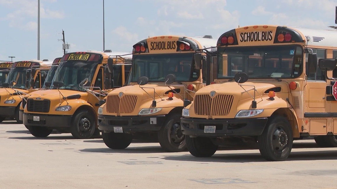 Houston parents say HISD changes are putting students at risk | khou.com