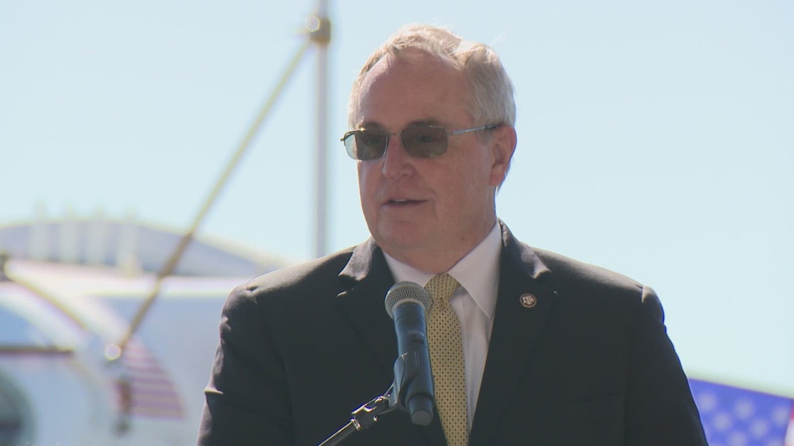 Texas A&M President Mark A. Welsh III to step down after a week of ...