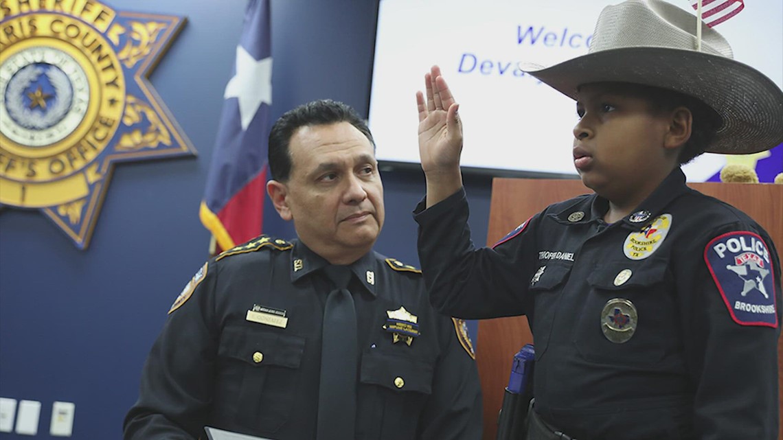 HCSO makes cancer patient an honorary deputy | khou.com