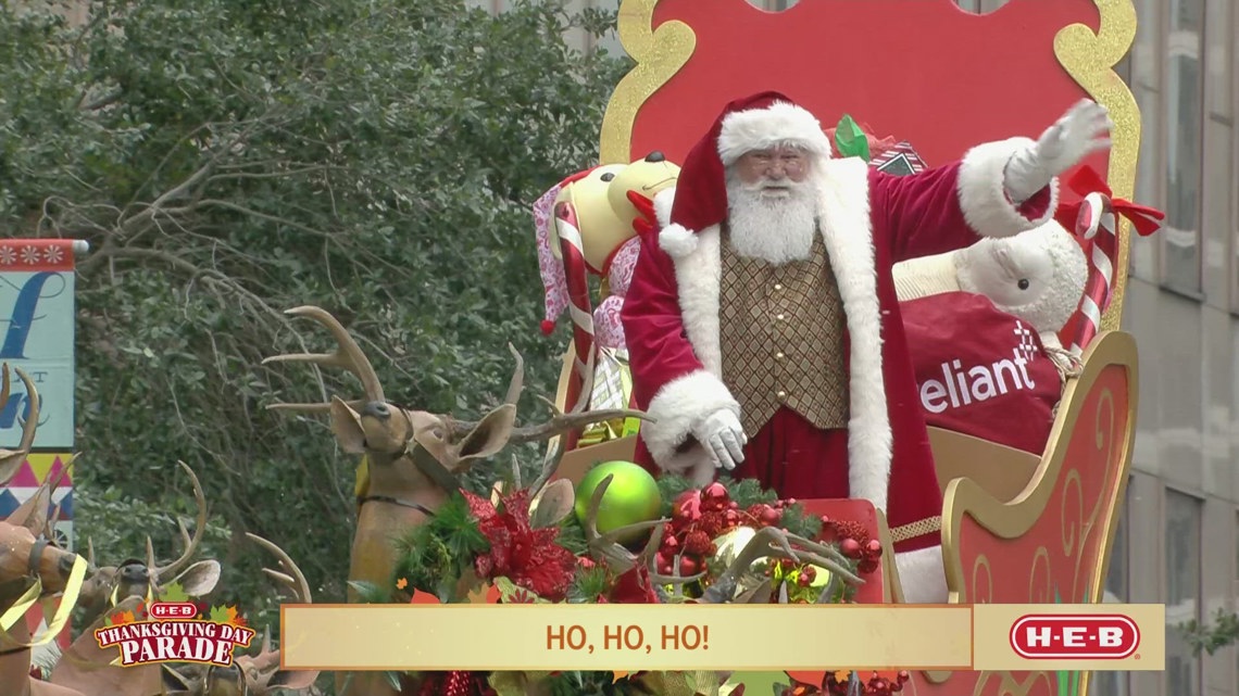 Santa Claus comes to Houston for the 74th annual H-E-B Thanksgiving Day ...